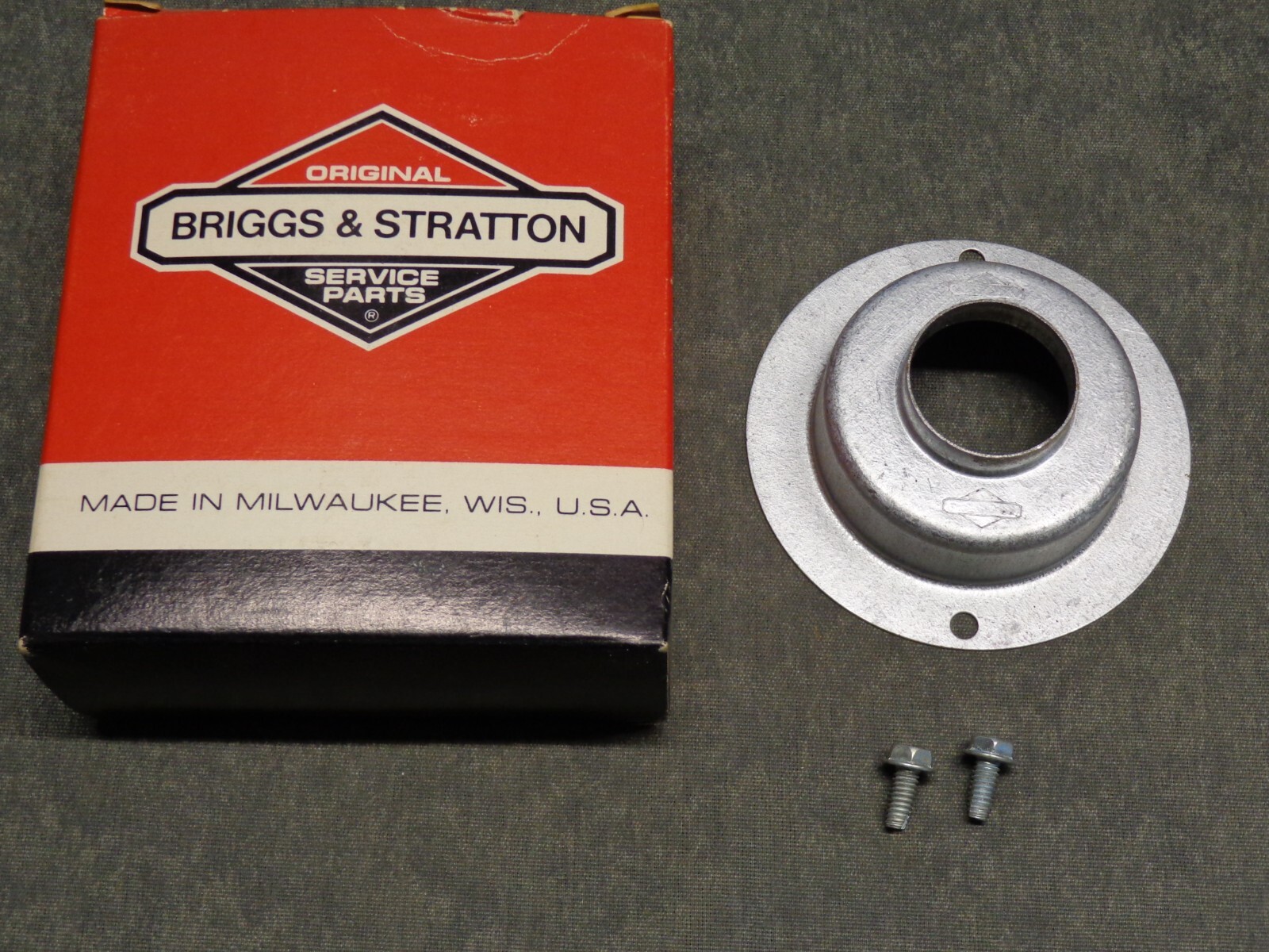 BRIGGS AND STRATTON ENGINE 395700 MUFFLER DEFLECTOR GENUINE OEM | eBay