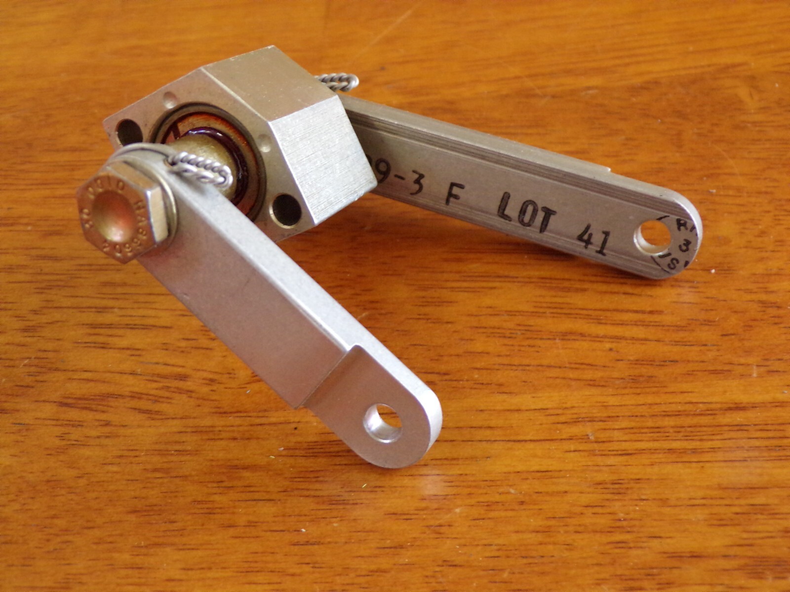 D756-3 / A609-1 Robinson R44 / R44II Throttle Control Bellcrank & Arm ...