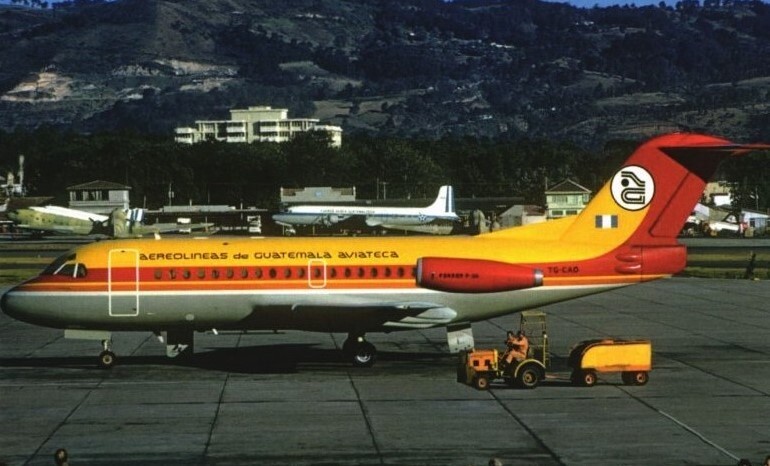 Aviateca Guatemala Fokker F-28 TG-CAO @ Guatemala City GUA 1975 ...