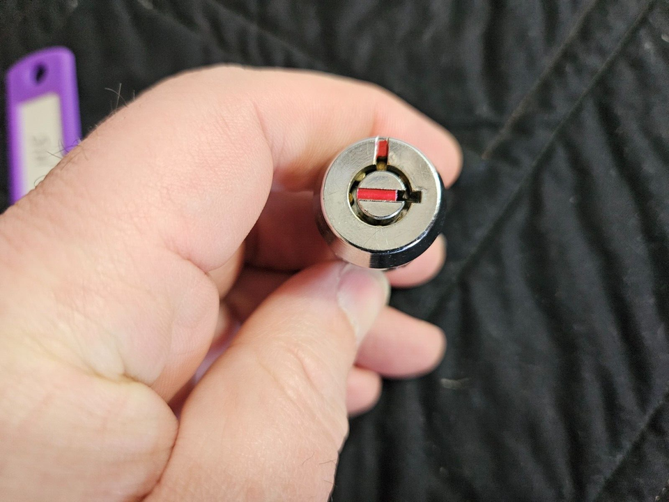 NEW ~ Chateau E-Z Cylinder Bezel Lock with 2 Keys | eBay