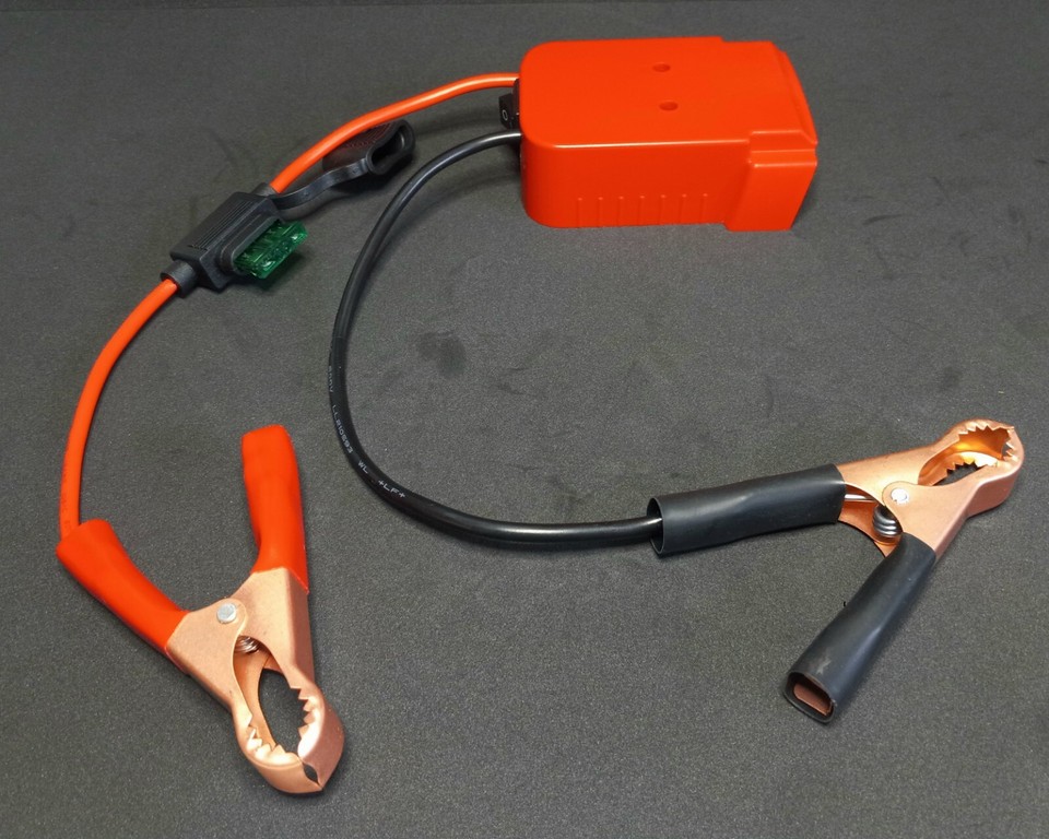 🔥MILWAUKEE M18 JUMP STARTER ~Great For Jump Starting Vehicles~Mowers ...