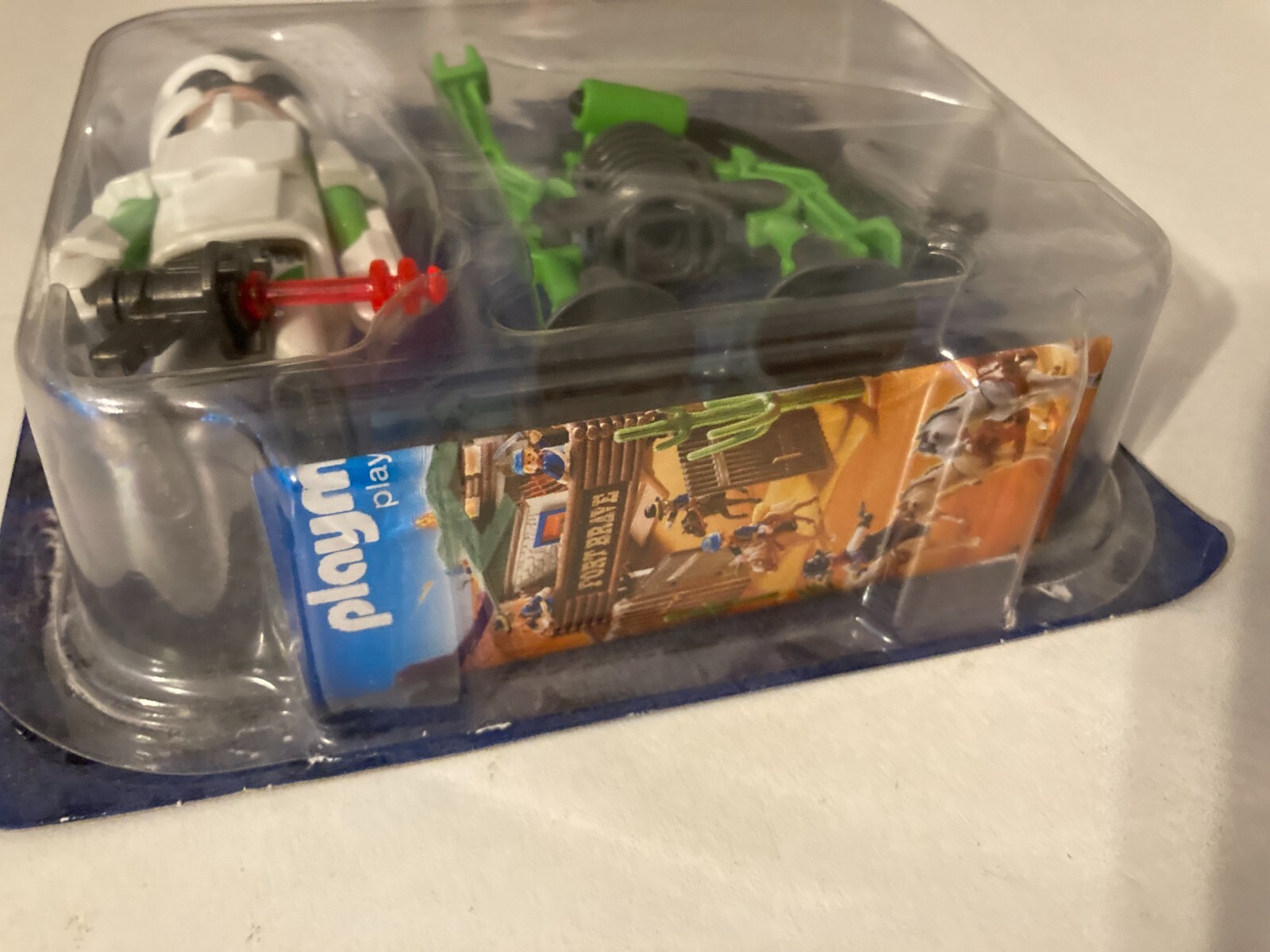 PLAYMOBIL 5241 Spaceman With Spy Robot NEW IN BOX! PLAYMOBIL SPACE DUO ...