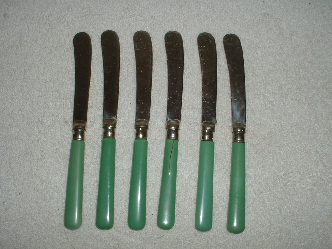 6 Pieces Vintage Jade Green Bakelite & Stainless Flatware Knives | eBay