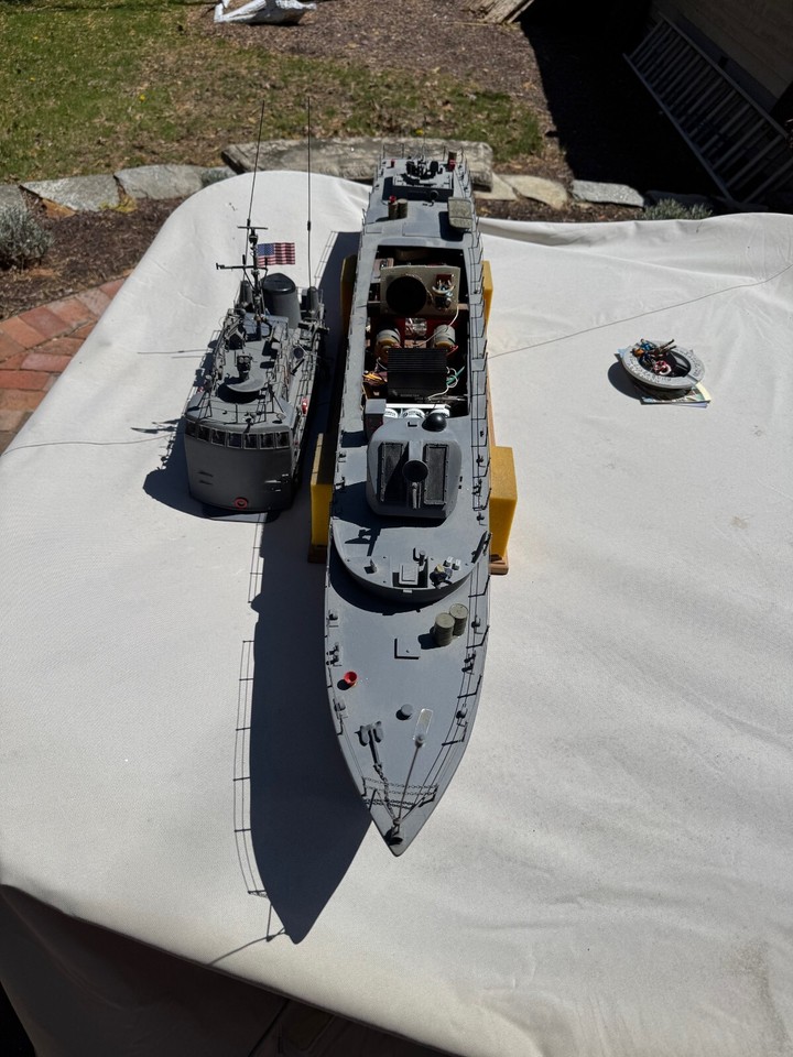 U.S.S. Crockett (DUMAS) 51" Inches Wooden Remote Control Ship - BUILT ...
