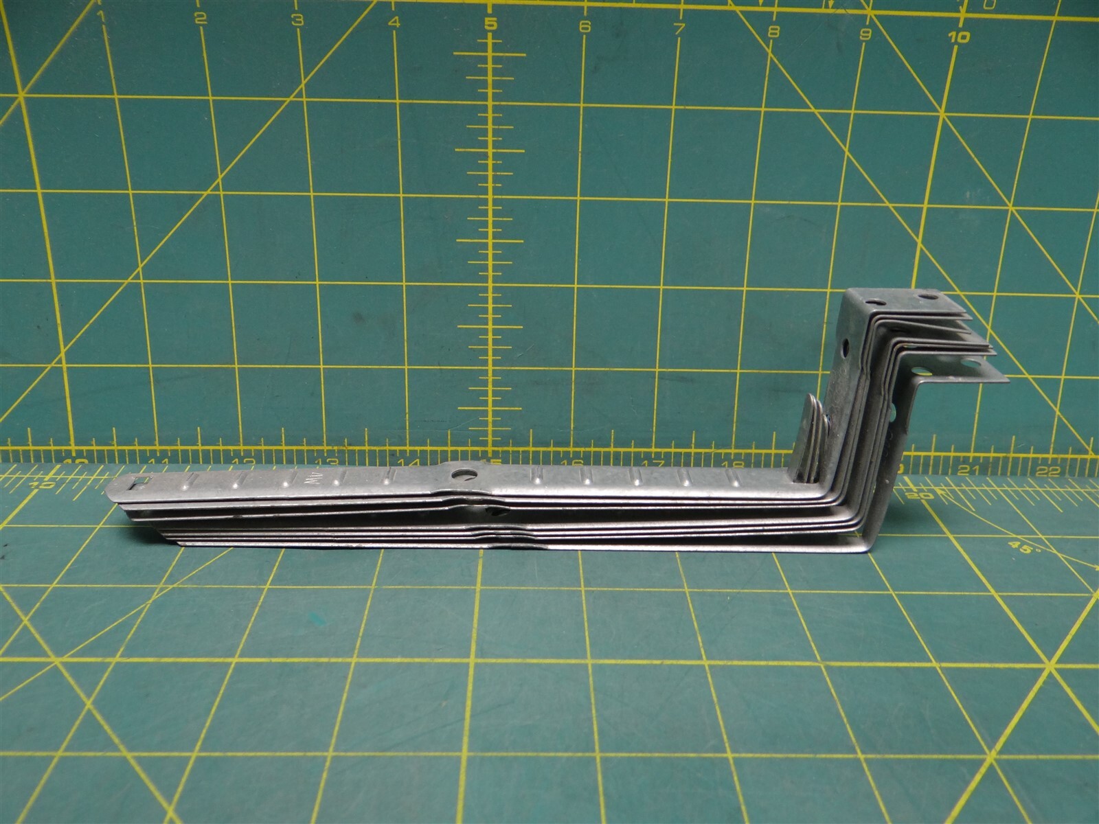 (7) nVent Caddy CJ6 Cable Support, Hammer-On, For Metal and Wood Studs ...