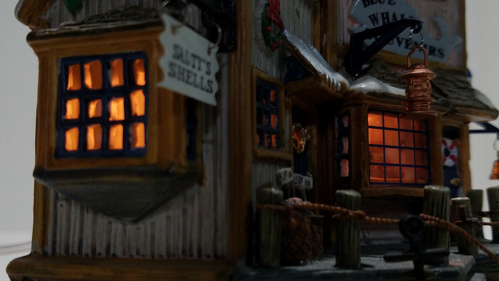 Lemax 2003 Salty's Shell Shack Plymouth Corner 35791 U1 Seaside Inside ...