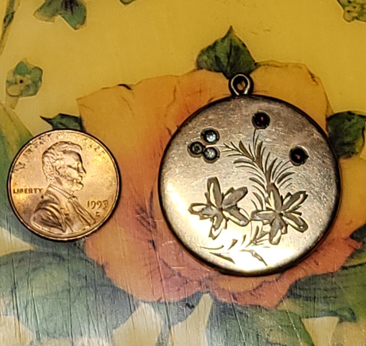 Antique Estate RBM Atrice 1874 Victorian G.F. Floral Locket Red White ...