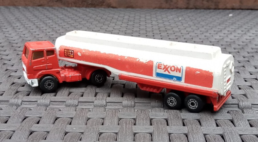 Matchbox Articulated Truck With Exxon Petrol Tanker 1980 Amber Glass | eBay
