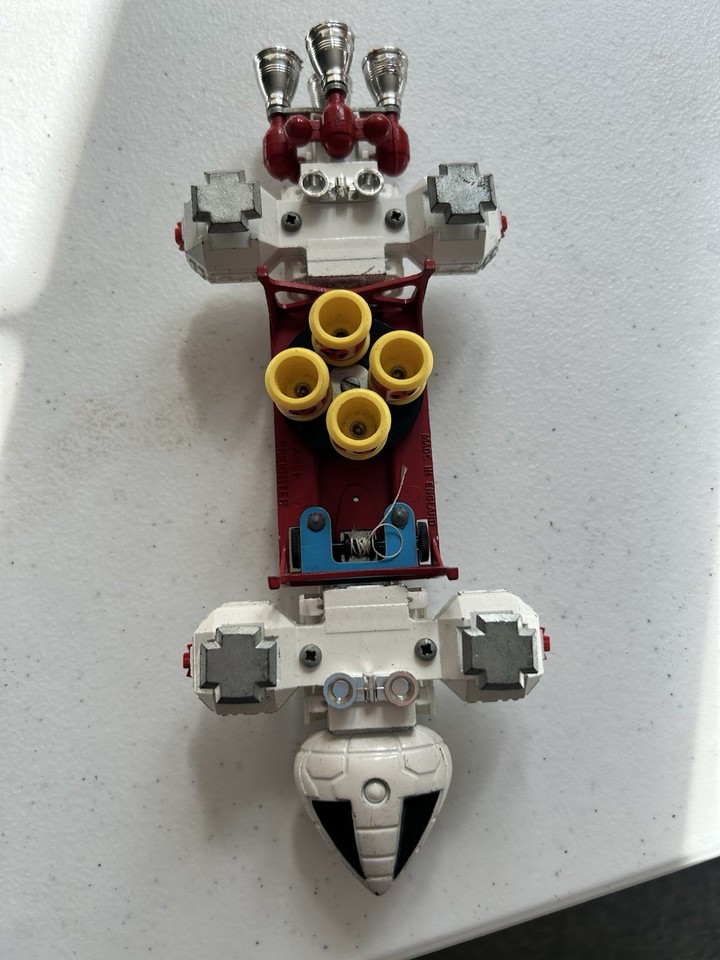 Dinky toys 360 Eagle Transporter-Gerry Anderson Space:1999 Red Rescue ...