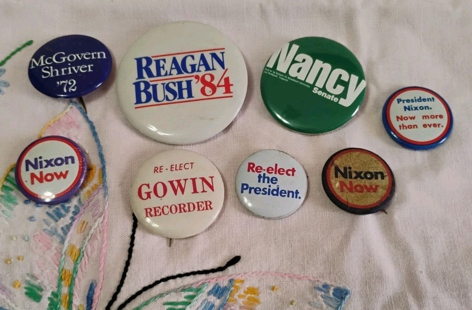 Lot Of (8) Vintage 1970s 1980s Political Buttons Reagan Nixon Bush ...