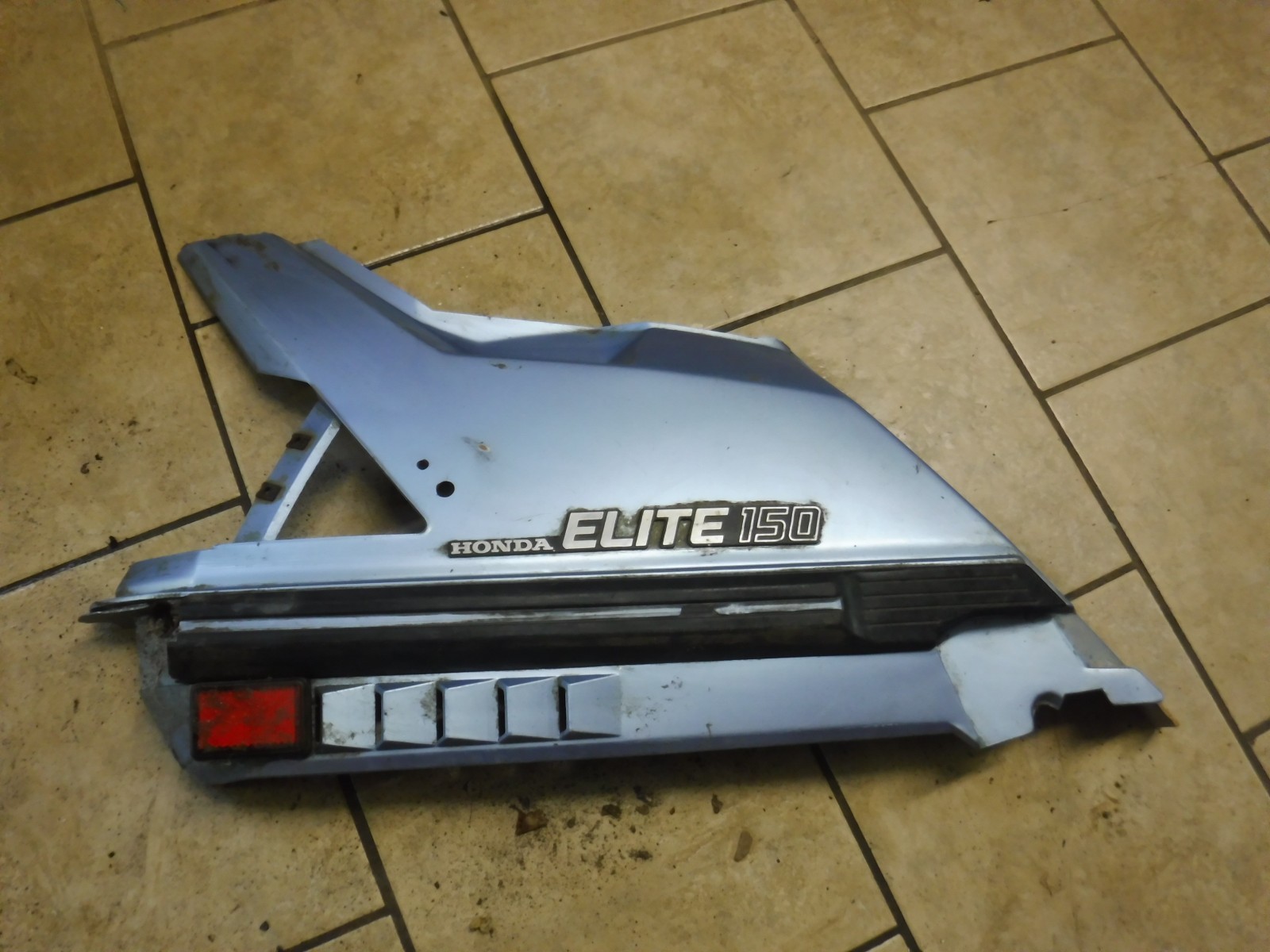 84-86 Honda CH125 CH150 Elite Right Side Cover Fairing Cowl 83500-KJ9 ...