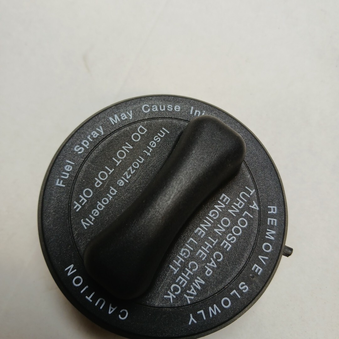 MERCEDES W203 W204 W211 W219 W209 FUEL TANK GAS ACCESS FILLER CAP OEM ...