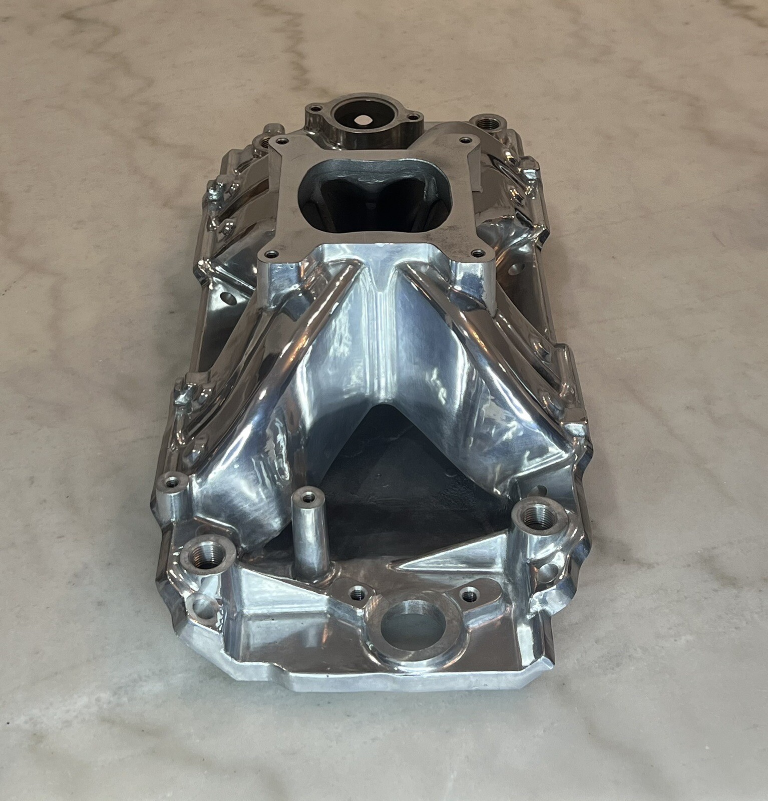 Polished Aluminum Intake Manifold. Big Block Chevy Single Plane Air Gap ...