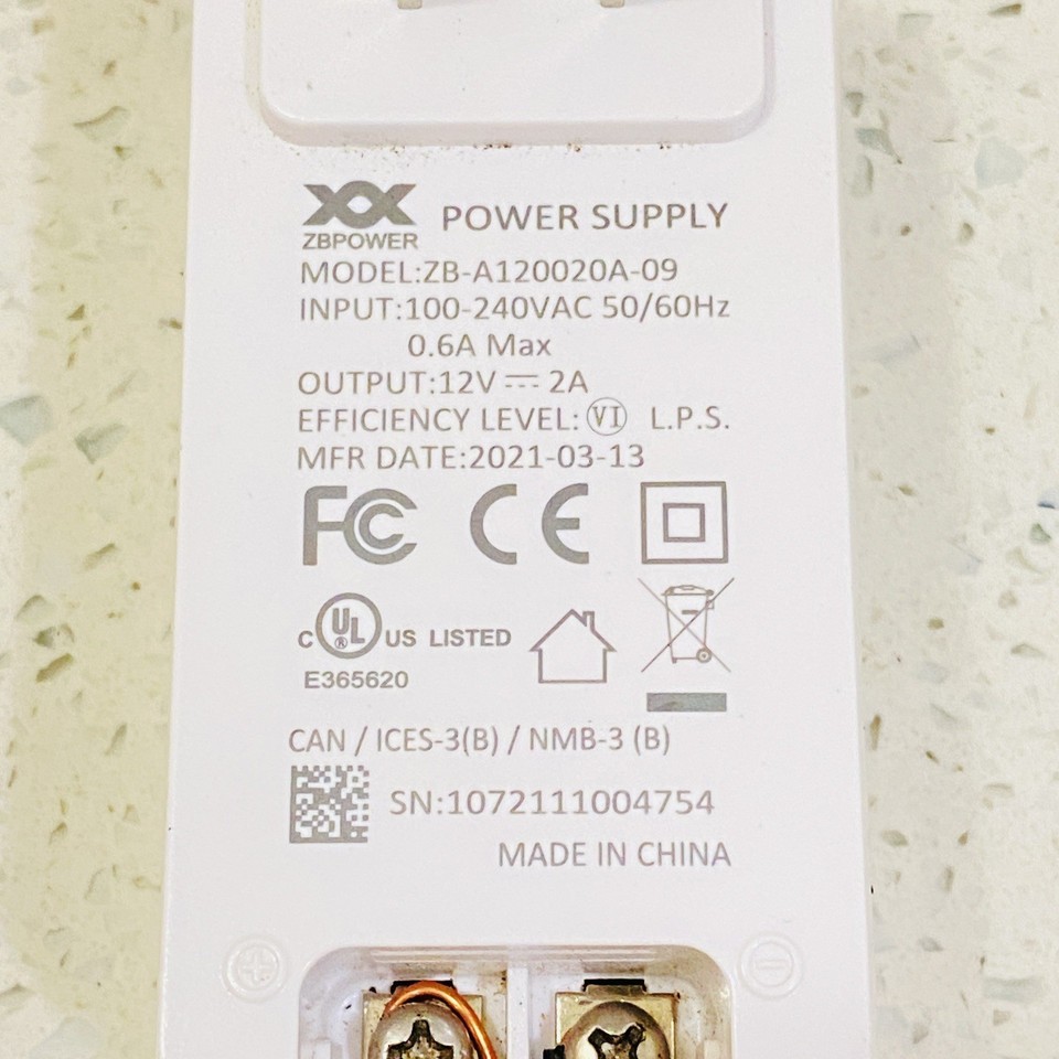 Vivint Smart Hub Control Panel VS-SH2000-C00 Model CP04 w/ Wall Adapter ...