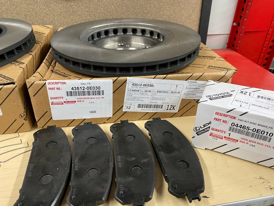 2010-2015 LEXUS RX350 OEM GENUINE FRONT BRAKE ROTORS & OEM BRAKE PADS ...