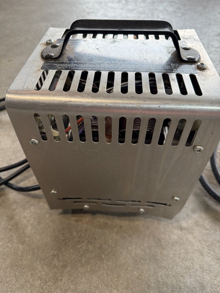 Club Car Power Drive 3 Model 26580 48 volt 13A Battery Charger USA ...