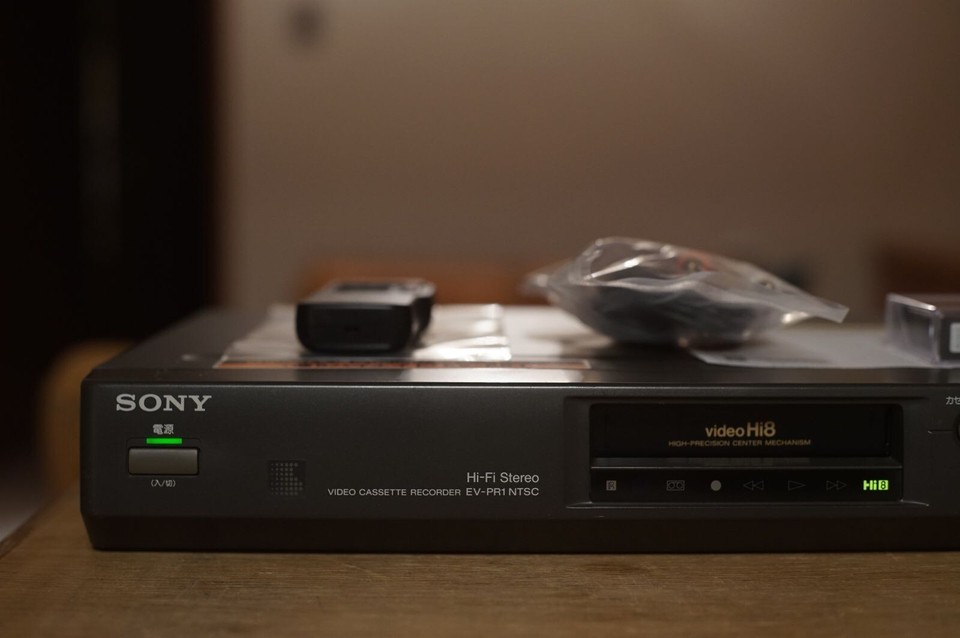 Sony EV-PR2 Hi8 8mm VCR Video Deck Player 100V operation Excellent+ ...
