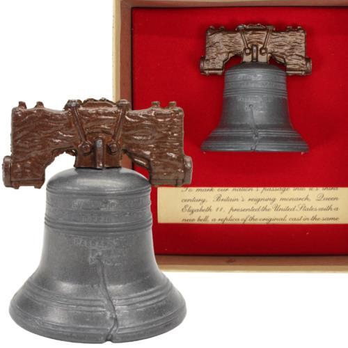 LIBERTY BELL Miniature metal die cast Philadelphia Replica US History ...