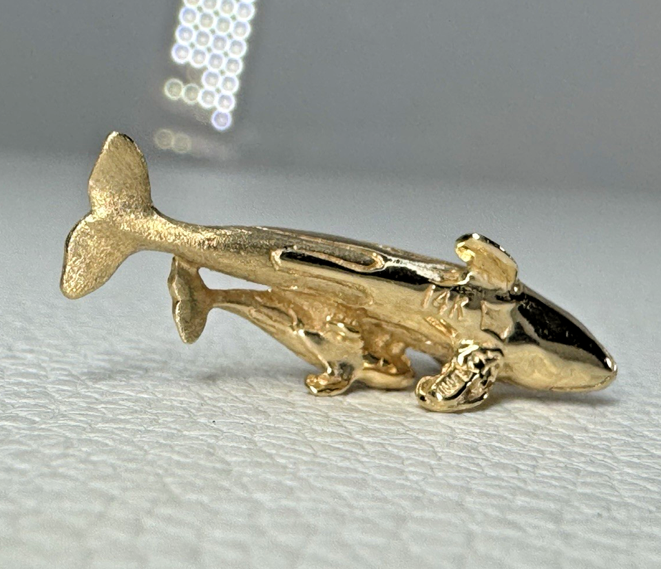 Wyland 14k Yellow Gold Orca Killer Whale & Calf Ocean Sea Life Pendant ...