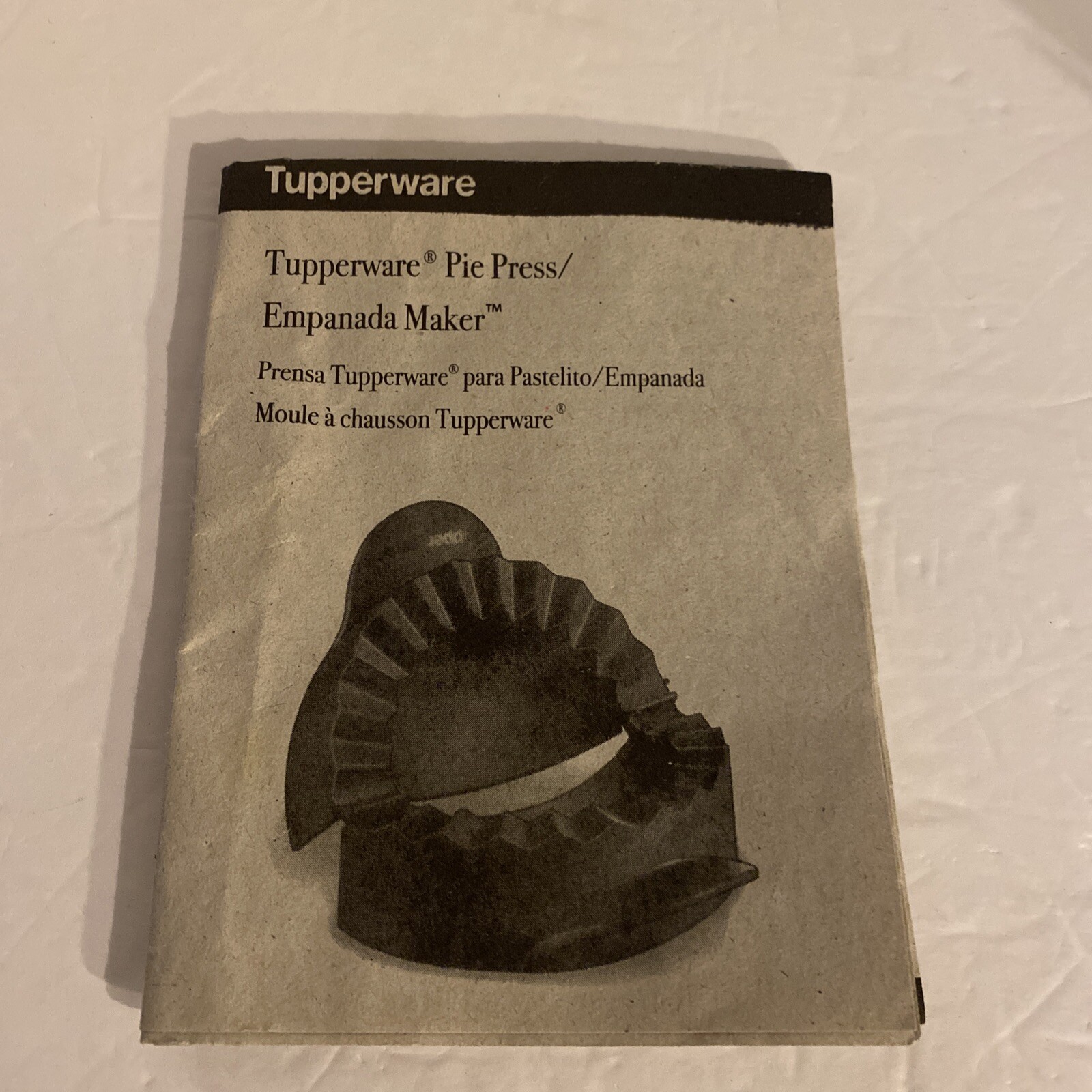 Tupperware New Pie Press/Empanada Dumpling Makers in Margarita Yellow ...