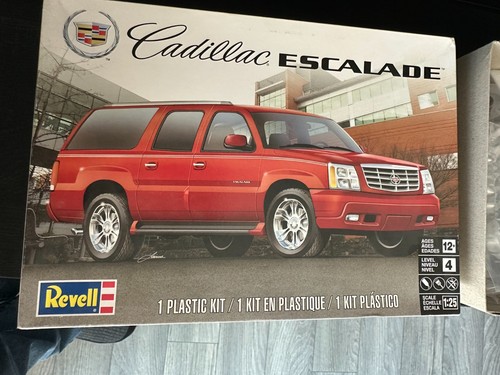 revell cadillac escalade 1/25 model kits | eBay