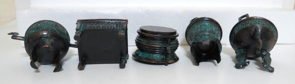 5 pc. Chinese Ding Vessel Lot Faux Bronze Style Censor Cooking Tripod ...