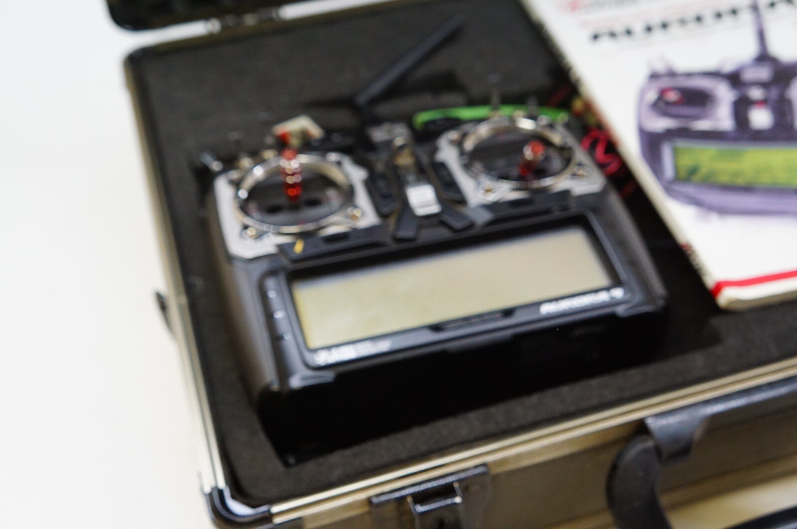 BROKEN Hitec Aurora 9 2.4ghz 9 Channel RC Airplane/Heli Transmitter ...