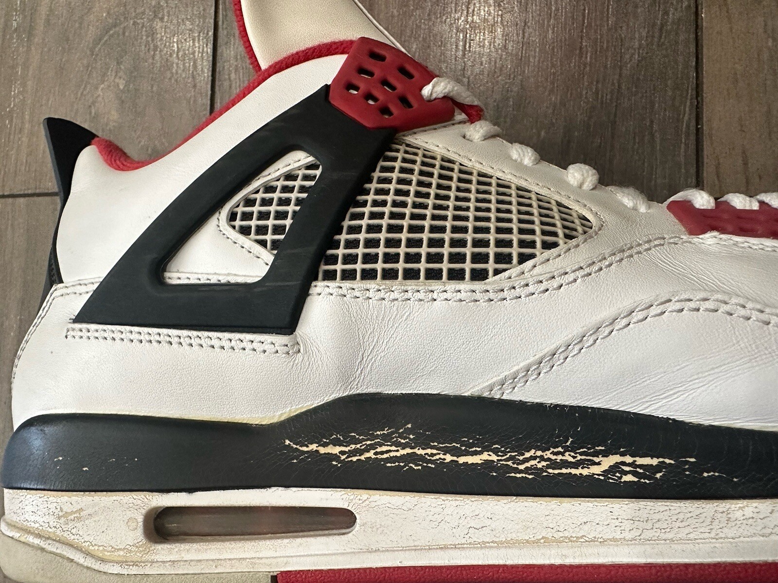 Men’s Nike Air Jordan Size 14 - Retro 4s Fire Red Bred Year: 2012 ...