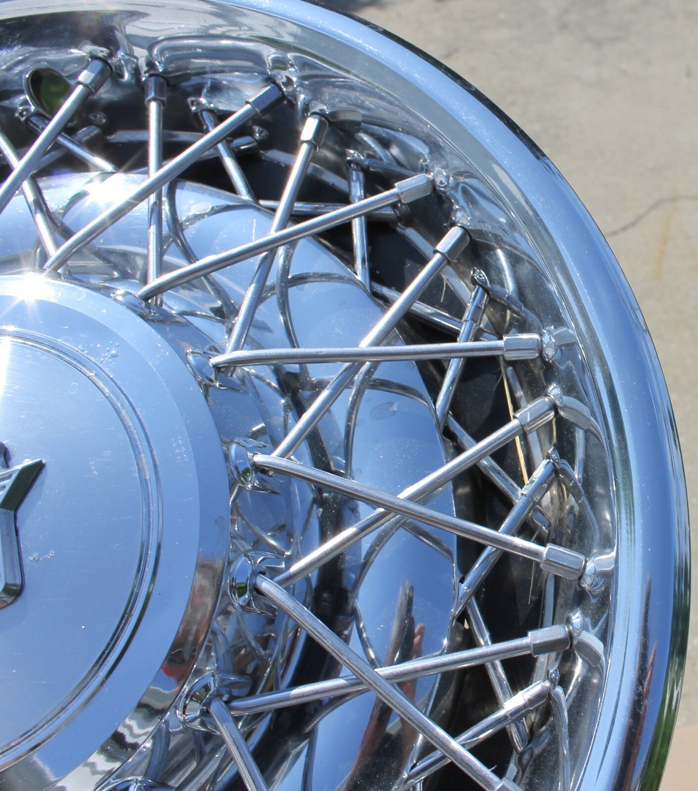 (1) OEM LOCKING Cadillac Seville Fleetwood 15" Wire Spoke Hubcap Wheel ...