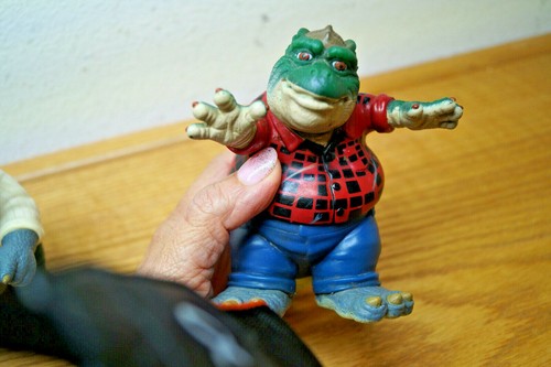 DISNEY DINOSAUR TV SHOW LOT EARL AND BRADLEY P. RICHFIELD FIGURE | eBay