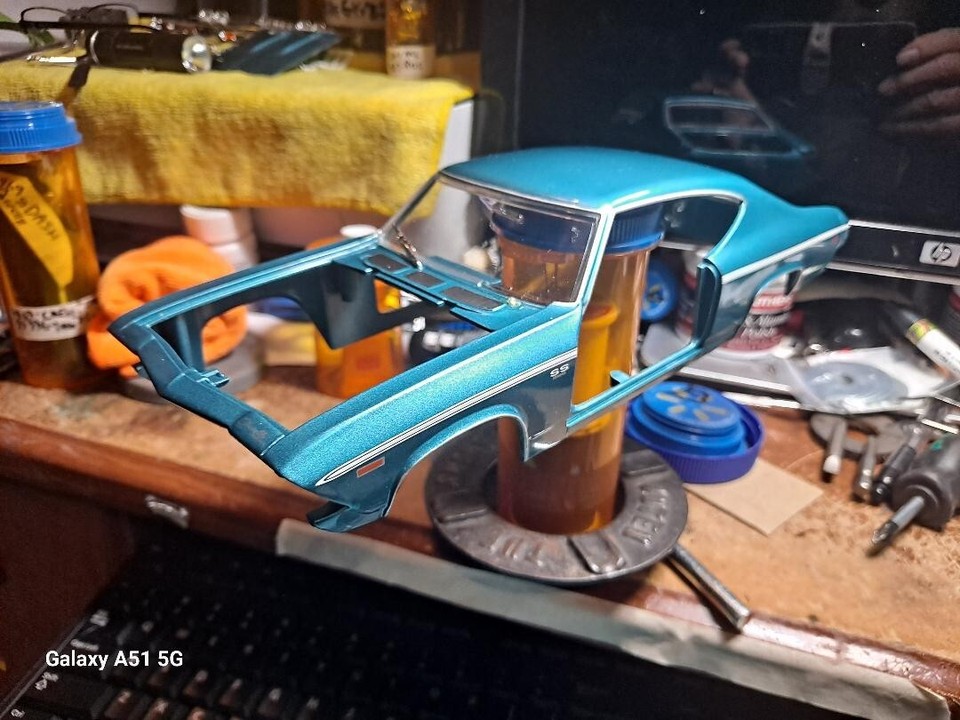 1:18 Scale 1969 SS 396 Chevelle 'Lemans Blue BODY for Parts or Build | eBay