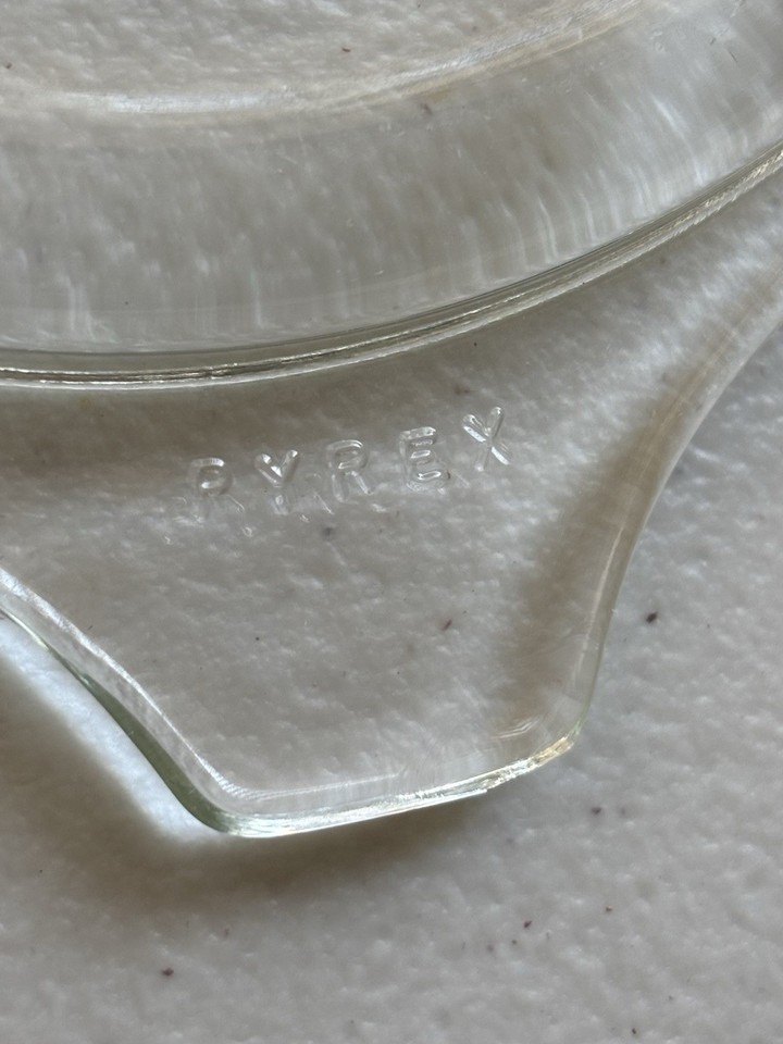 Vintage Pyrex White Flat Dish with Lid - Amish Butterprint Cinderella ...