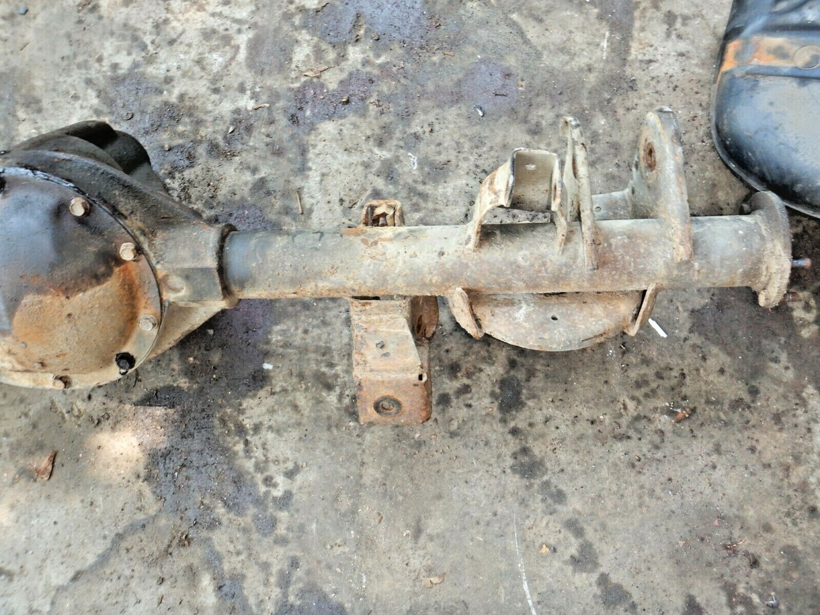 Jeep Wrangler TJ 97-06 OEM Dana 35 Rear Axle Differential Housing | eBay