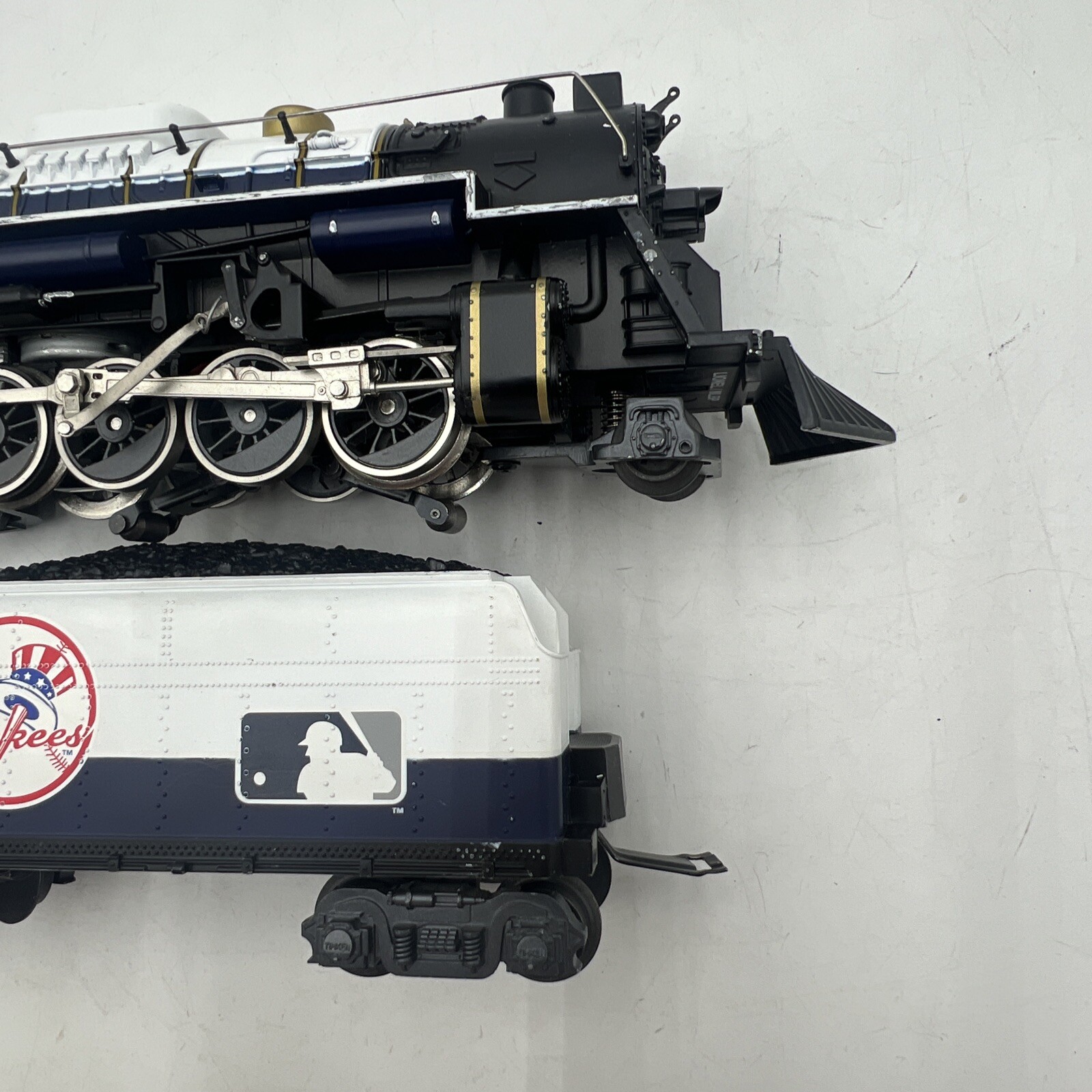 LIONEL O GAUGE 2-8-4 DIECAST NEW YORK YANKEES STEAM LOCOMOTIVE ...