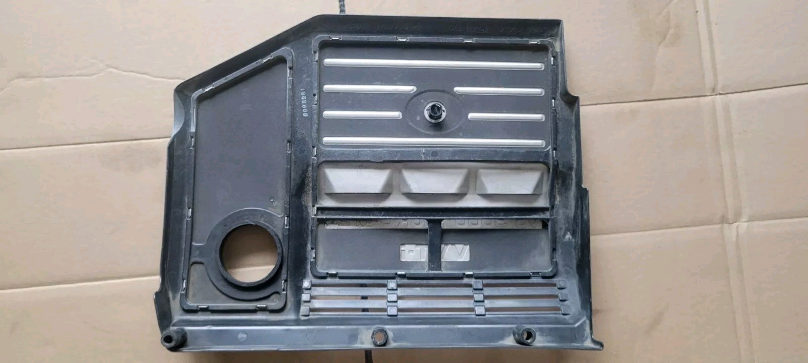 1999-2003 Lexus RX300 Engine Cover Garnish VVT-i | VVT-i | OE OEM