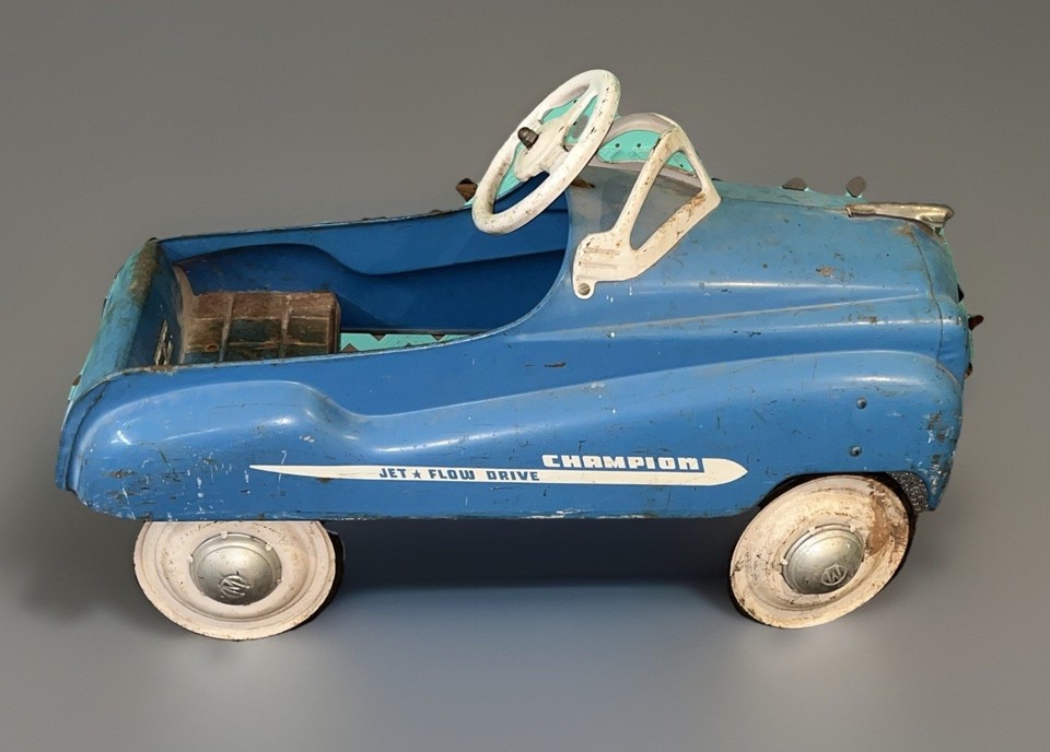 Vintage 1950's Murray Champion Pedal Car with Jet Flow Drive. Vintage ...