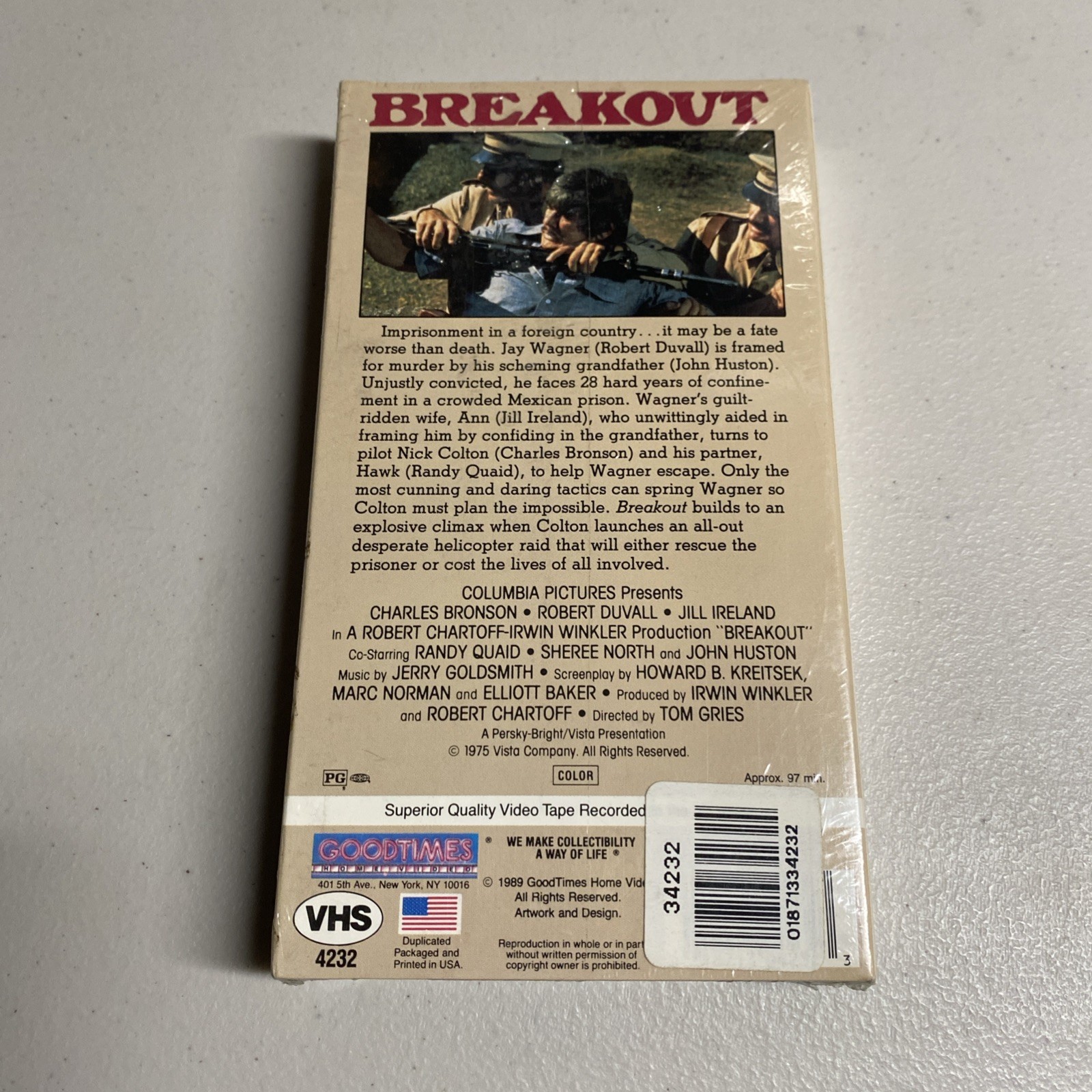 Breakout (1975) VHS Tape, Charles Bronson & Robert Duvall, New