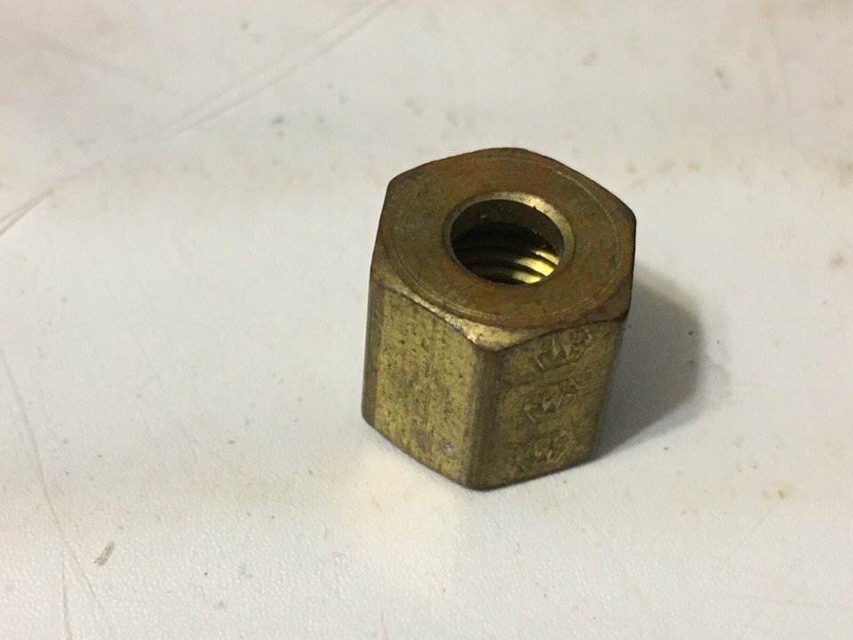 222-110 -A New Tube Nut For A Case 770, 870, 970, 1070, 1090, 1170 ...