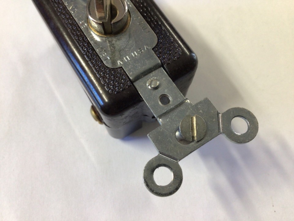 Arrow Hart 1893-I 15Amp 120 277 Volt Key Locking AC | eBay