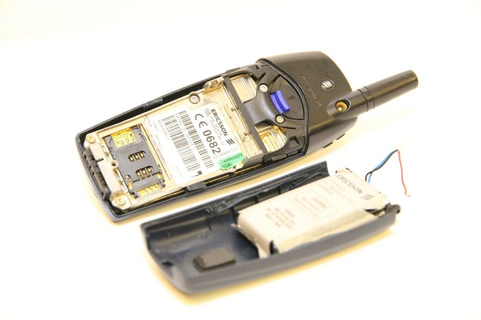 Vintage Collectible Mobile ERICSSON A2628s Cellular GSM Antenna Phone | eBay