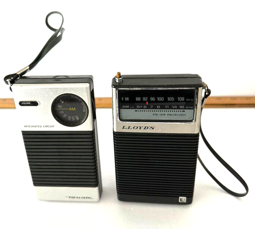 2 Transistor Radios: Vtg Realistic AM Radio Shack & Lloyd's AM/FM ...