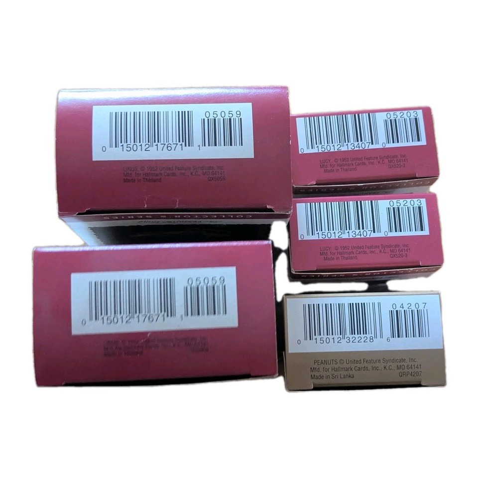 Lucy Football Linus Charlie Brown Gang Peanuts Hallmark Christmas ...