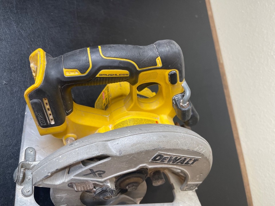 DeWalt DCS570 20V Max XR 7-1/4" Circular Saw - TOOL ONLY | eBay