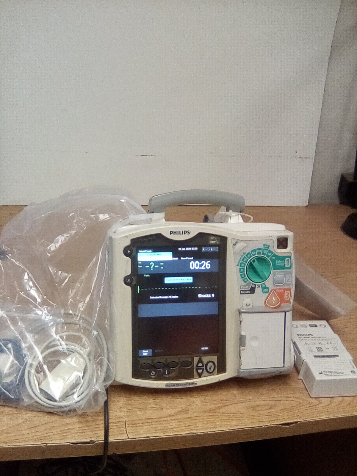 Philips HeartStart MRX 12 Lead W/ Battery And AC Power Adapter Module ...