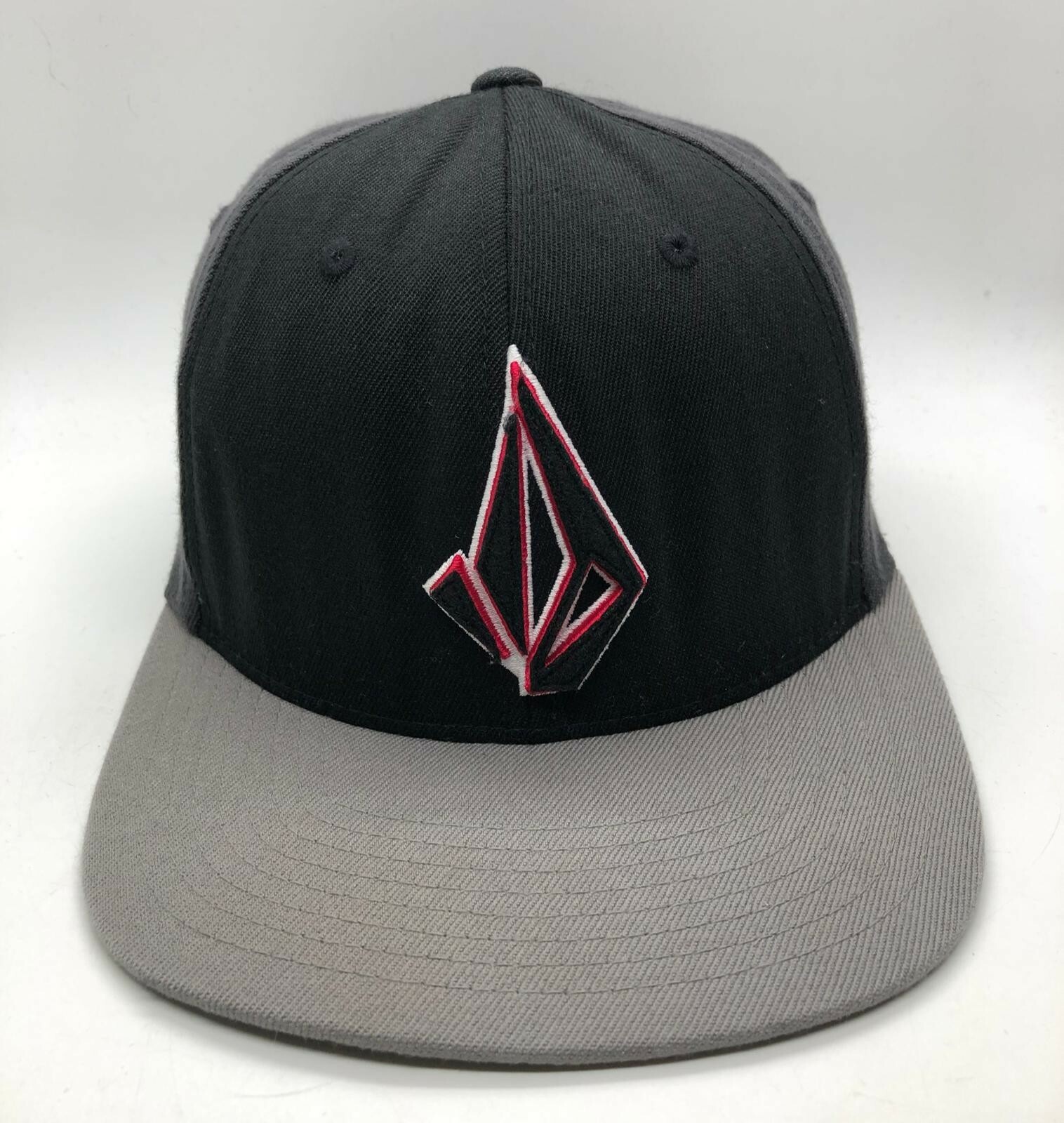 Volcom Genuine Cap Hat Men Fitted S-M Gray Black Acrylic Wool Spandex ...