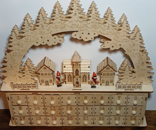 Wooden Christmas Advent Calendar German Style LED Battery Powered 24 ...