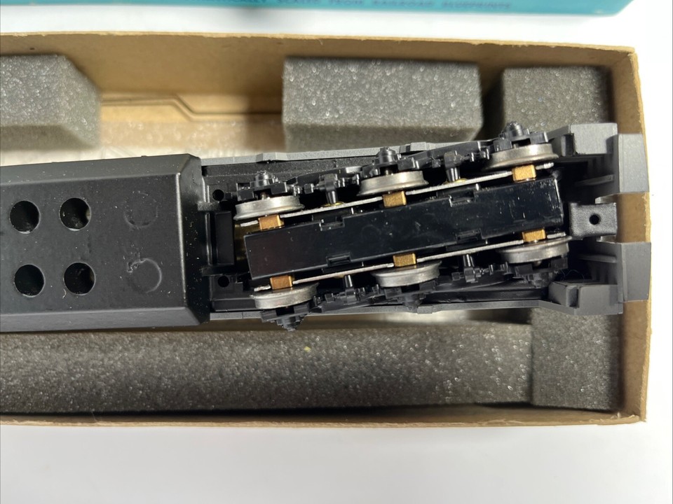 Athearn HO Scale 3422 Union Pacific U28C Diesel Powered Locomotive 2802 ...