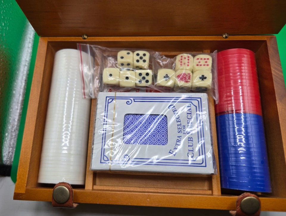 VINTAGE WOOD DICE & POKER CHIP BOX w/Cards Chips and Dice | eBay