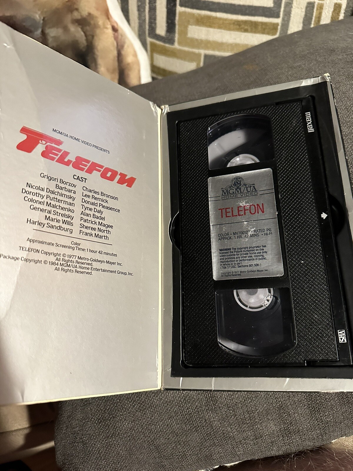 Telefon VHS Tape Movie Big Box 1977 MGM UA Charles Bronson Donald ...
