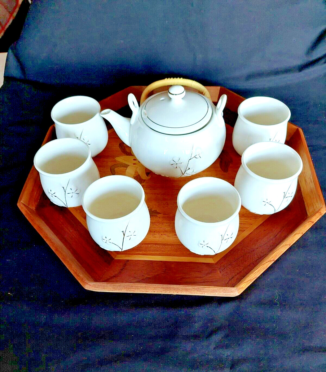 Traditional Japanese Tea Sets
